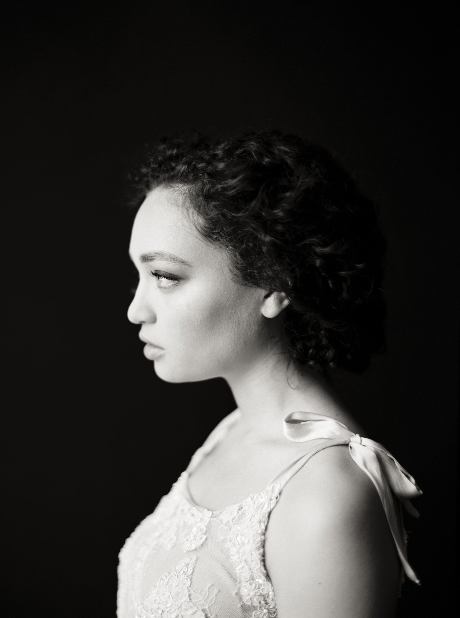 Moody Black Wedding Inspiration for Modern-Chic Brides